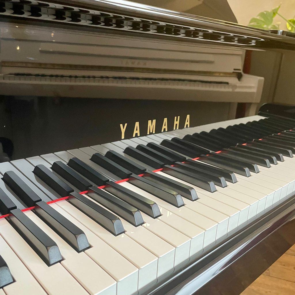 Yamaha C2 Grand Piano, Black Gloss - The Piano Shop Bath