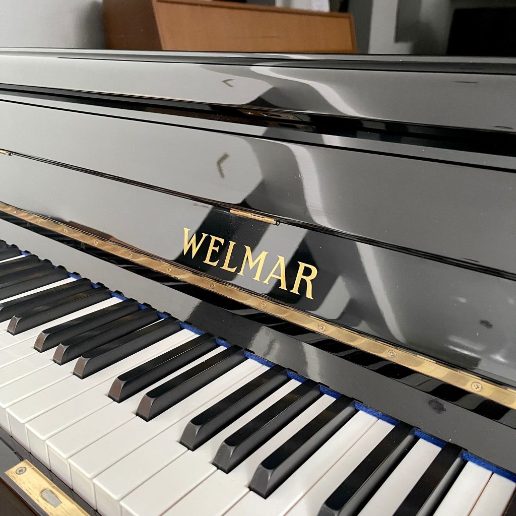 Welmar Upright Piano